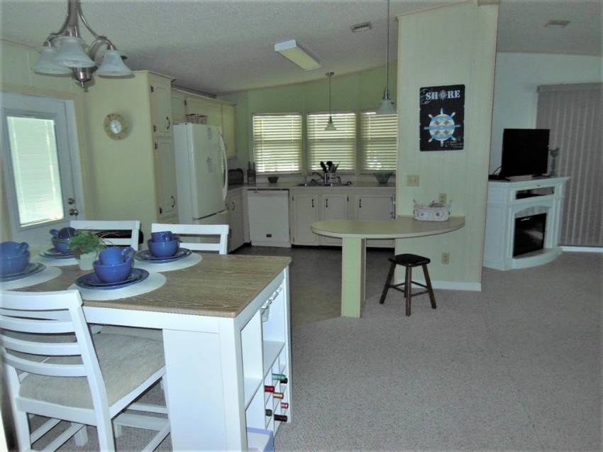Gallery of mobile home dining room decorating ideas | MH Giant.com